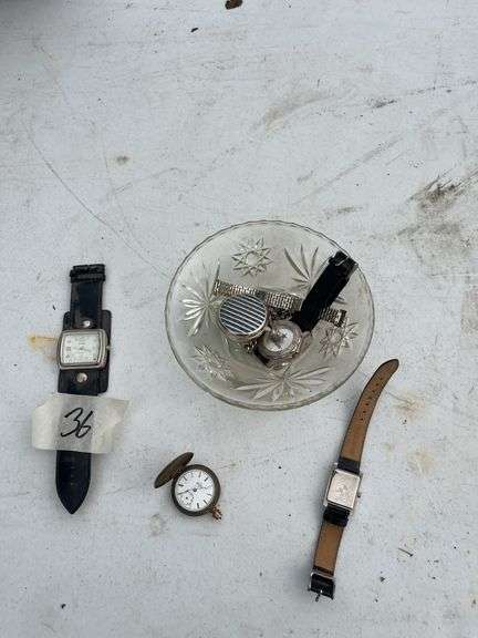 Set of watches - Auction Ohio