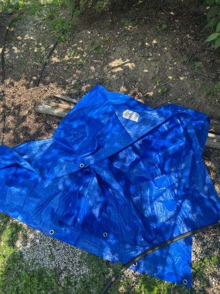 Blue Tarp - Auction Ohio