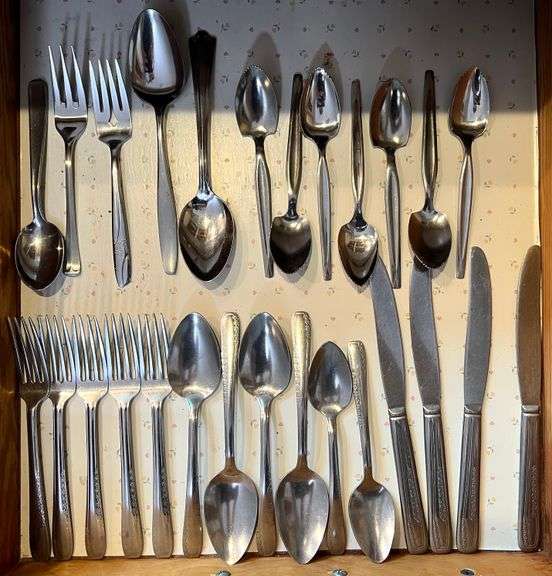 Vintage Stainless Flatware - Auction Ohio