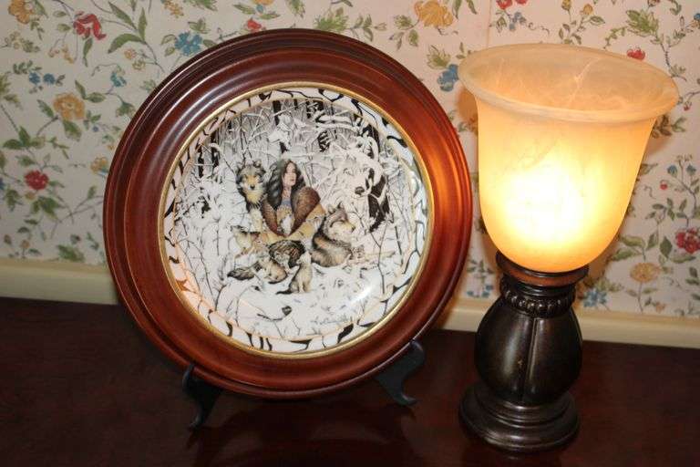 Framed Wolf Plate - Auction Ohio