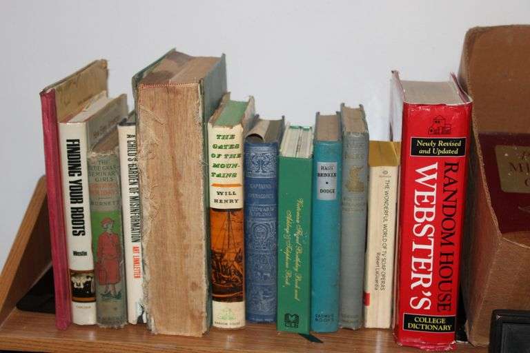 Mixed Book Collection - Auction Ohio