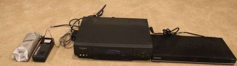 Samsung Blu-Ray Player, Panasonic VCR, and Sony Watchman TV - Auction Ohio
