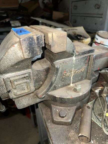 Buffalo Number 5 Vise - Auction Ohio