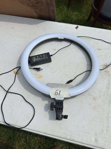 Light up Ring - Auction Ohio