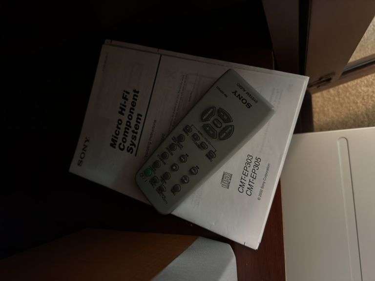 Sony component system + Sylvania DVD/VHS - Auction Ohio