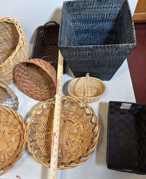 Collection of Baskets - Auction Ohio