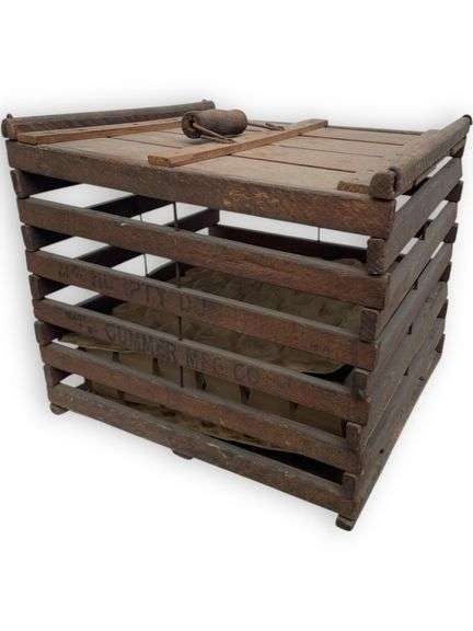 SUNKIST ORANGES and 7UP SLATTED WOOD CRATES PLUS GUMMER MFG. CO ...