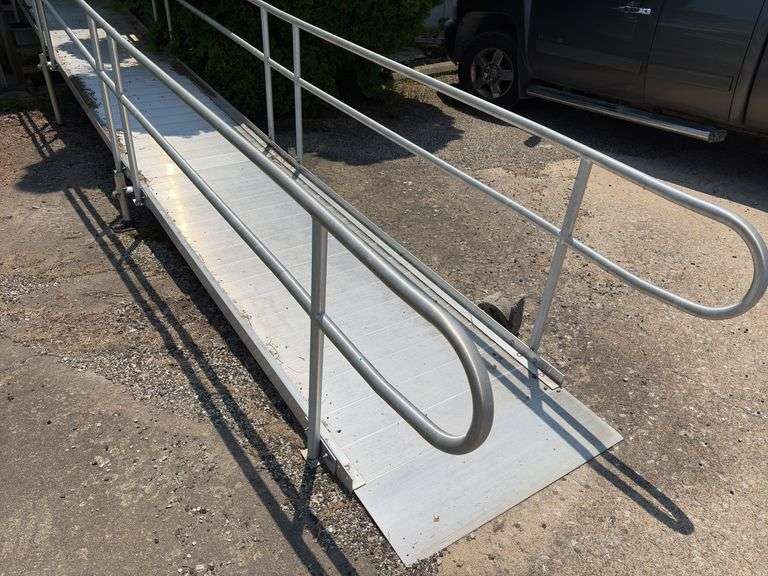 Handicap Ramp - Auction Ohio