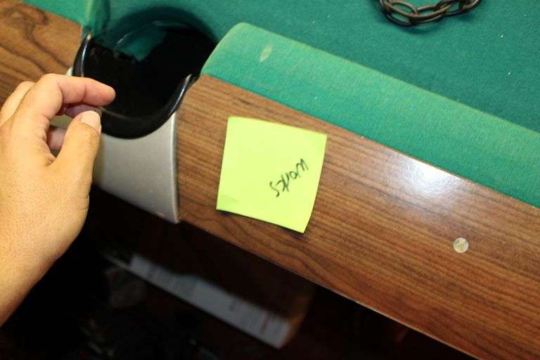 Yellow Pool Light - Auction Ohio