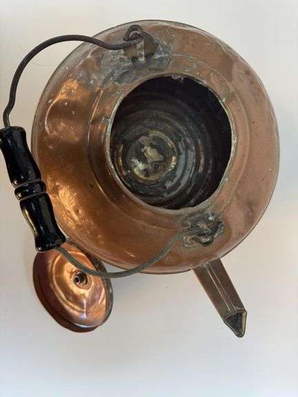 TWO COPPER KETTLES. - Auction Ohio