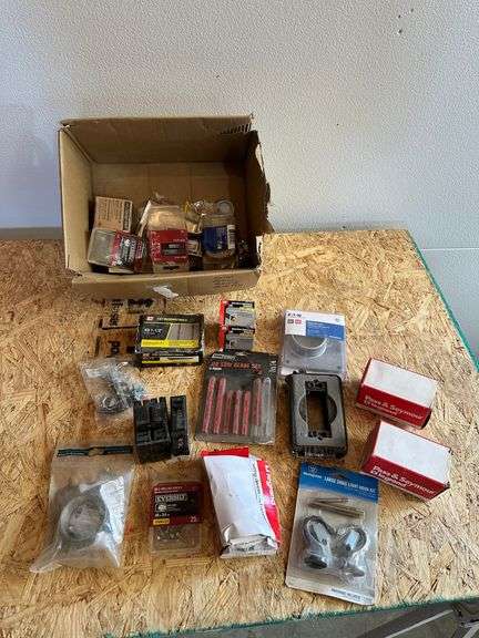 Mixed Lot of Hardware and Electrical Parts - Auction Ohio