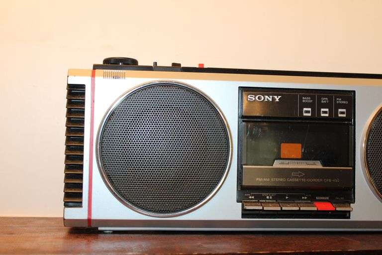 Sony Stereo Boombox - Auction Ohio
