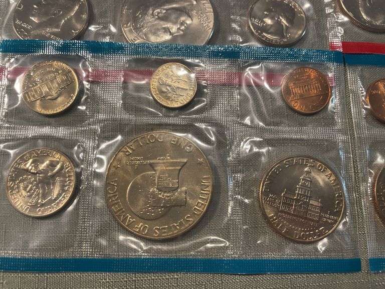 1976 US Mint Uncirculated Coin Sets - Auction Ohio