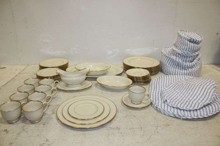 Lenox Gold Rim China - Auction Ohio