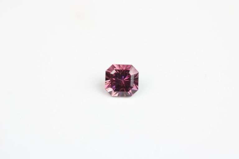 Pink Garnet Gemstone - Auction Ohio