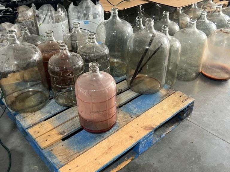 4- 6 Gallon Premium Glass Carboy Fermenting Bottles - Auction Ohio