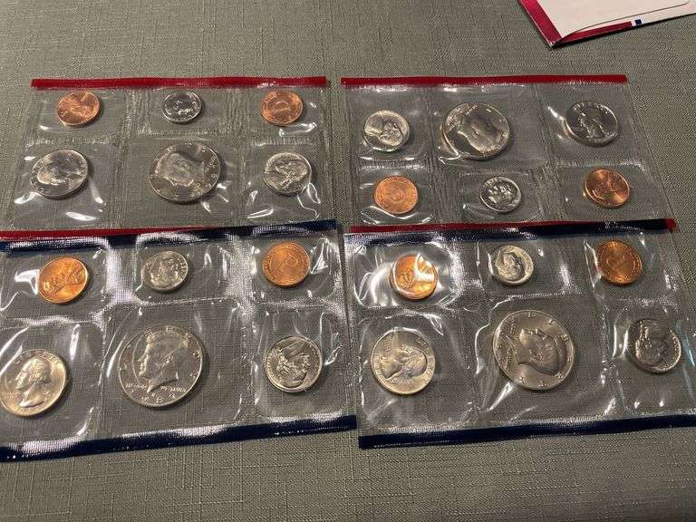 1987 US Mint Uncirculated Coin Sets - Auction Ohio
