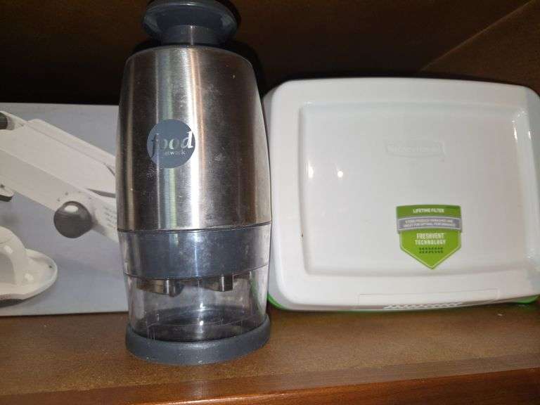 Various kitchen items - Auction Ohio