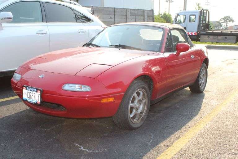 Sporty 1996 Mazda Miata MX-5 Convertible Coupe – Red/Black – Automatic ...