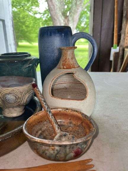 Artisan Pottery - Auction Ohio
