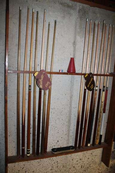 Pool Cues - Auction Ohio
