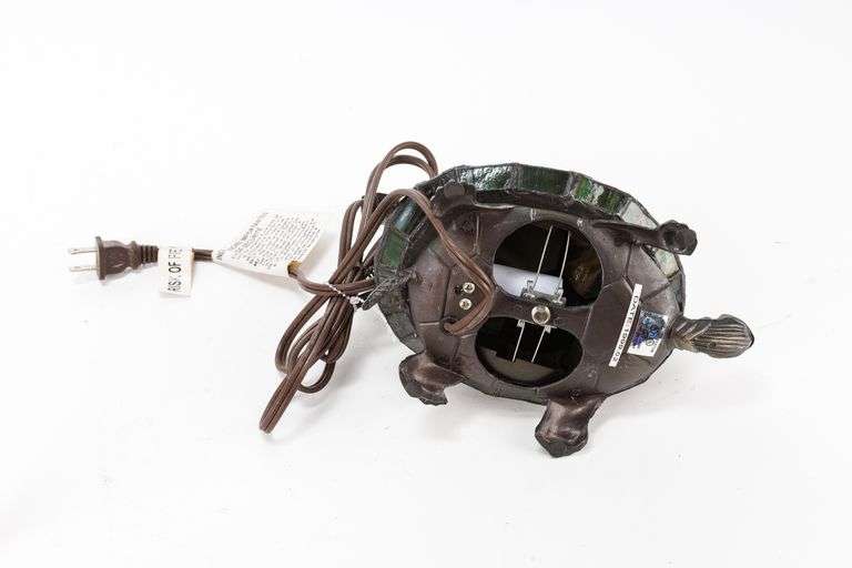 Adorable Stained Glass Style Turtle Lamp - Auction Ohio
