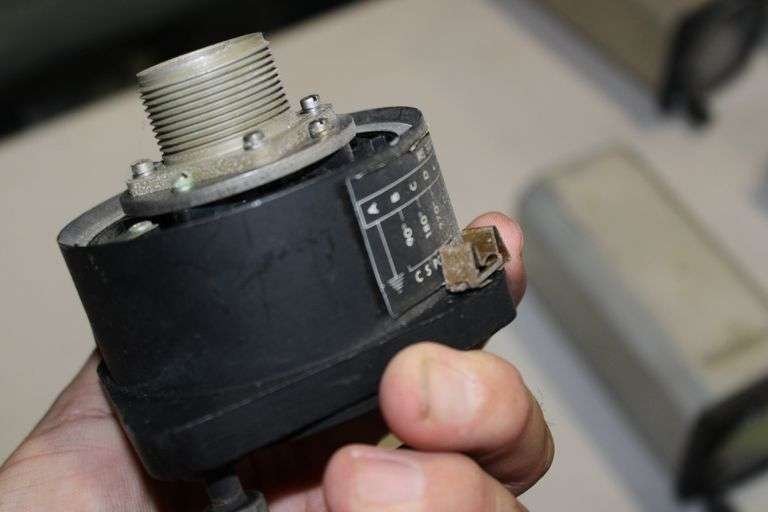 Cessna Course Navigation Indicator - Auction Ohio