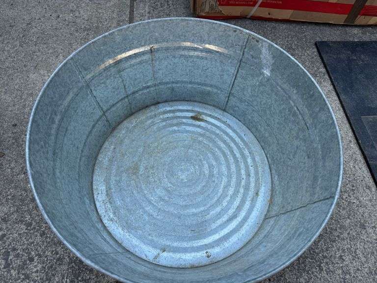 Galvanized Tub - Auction Ohio