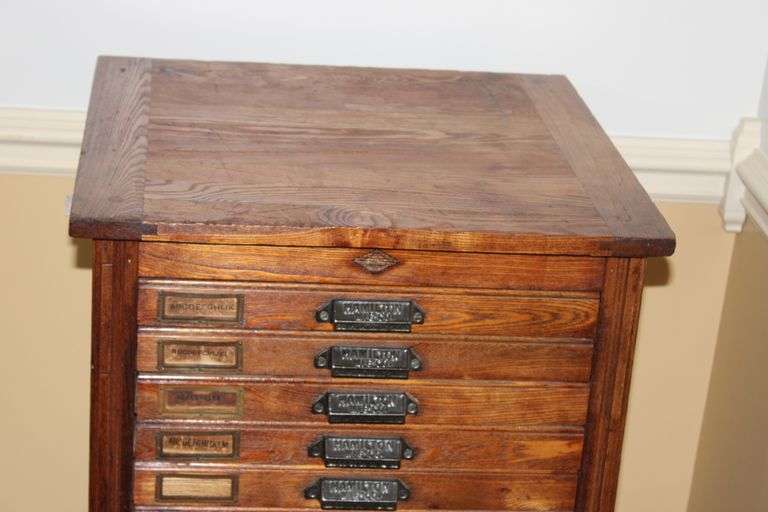 Hamilton Flat File Cabinet - Auction Ohio