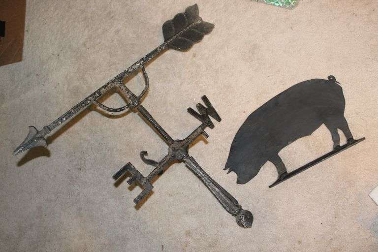 Weather Vane & Pig Figure - Auction Ohio