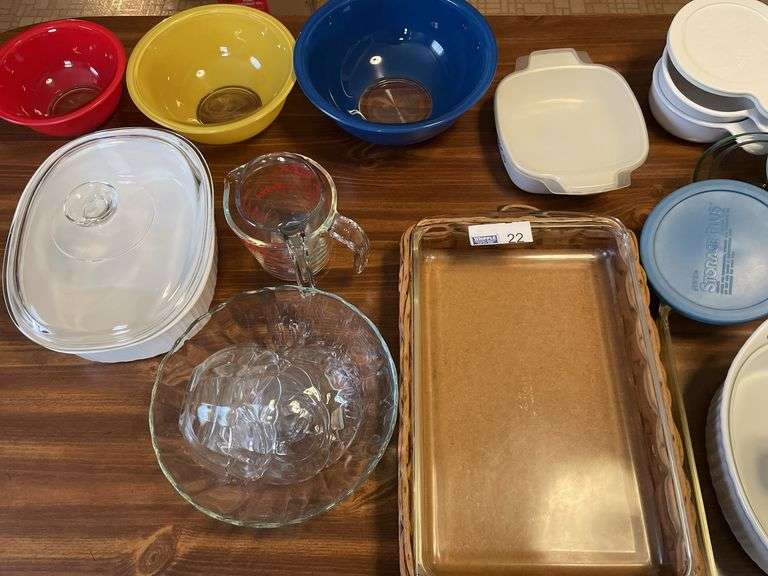Large Assortment of Mixing Bowls, Pyrex, & Baking Dishes - Auction Ohio