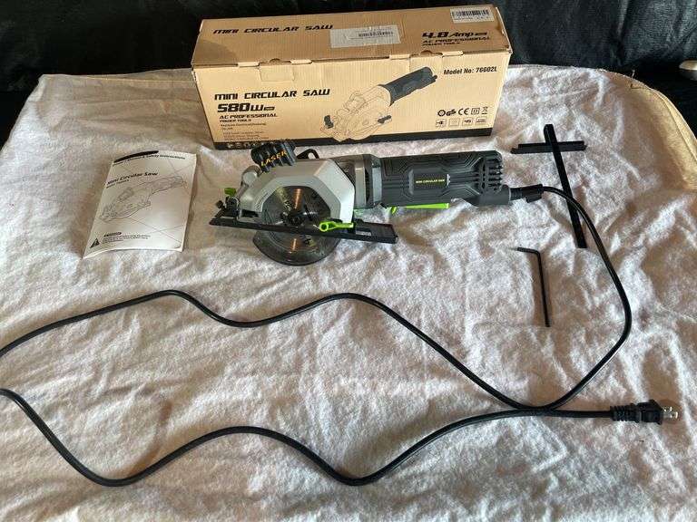 Mini Circular Saw - Auction Ohio