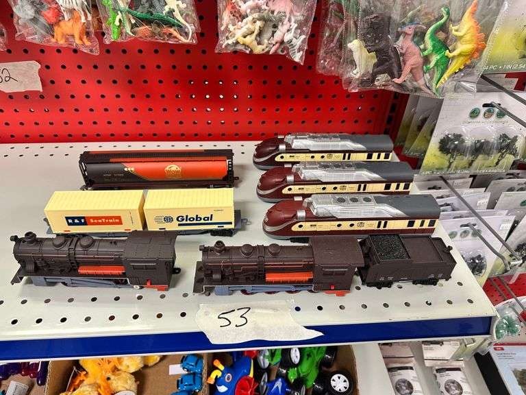 Plastic Toy Trains and Locomotives - Auction Ohio