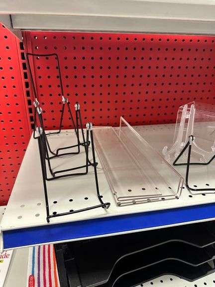 Display Stands - Auction Ohio