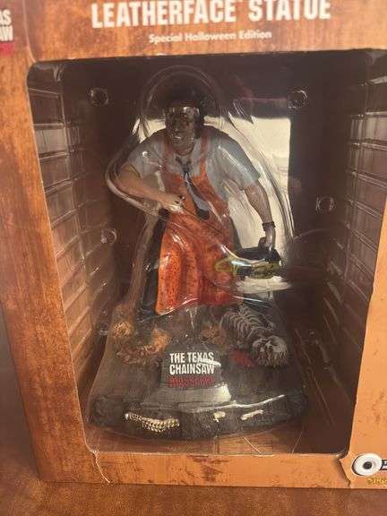The Texas Chainsaw Massacre Leatherface Statue Special Halloween ...