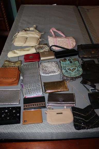Designer Purses - Auction Ohio