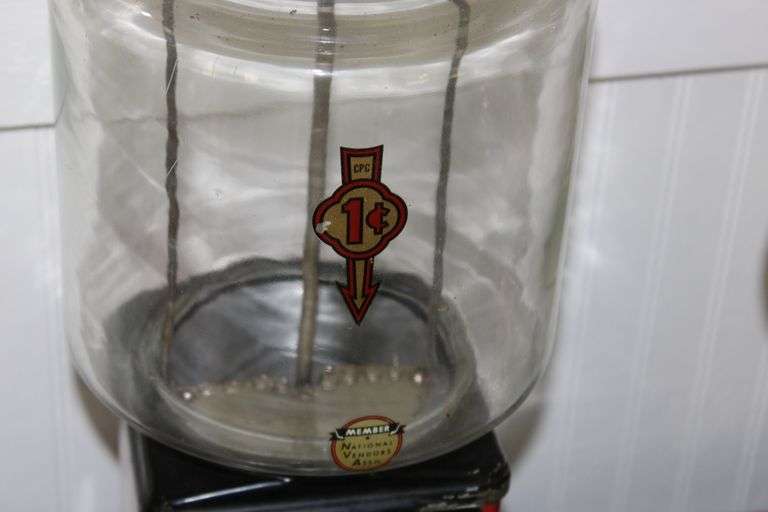 Vintage Penny Gumball Machine - Auction Ohio