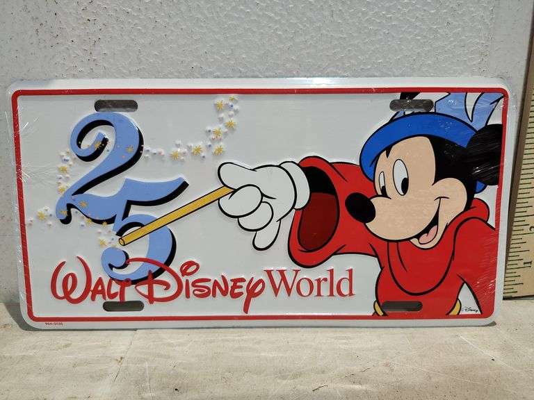Walt Disney World Metal License Plate - Auction Ohio