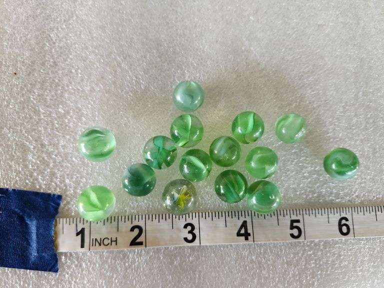 15 Assorted Vintage Green Marbles - Auction Ohio