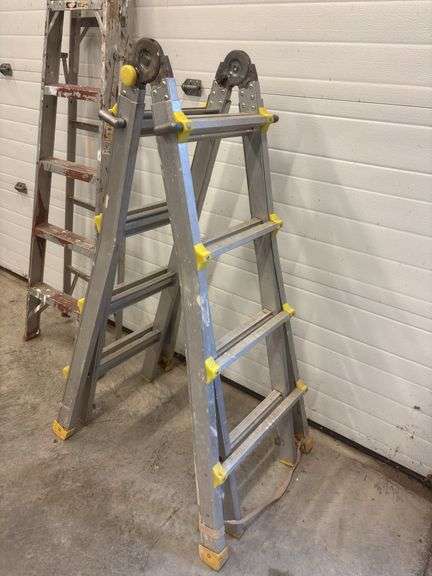 2 Ladders - Auction Ohio