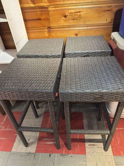 Outdoor all-weather stools - Auction Ohio