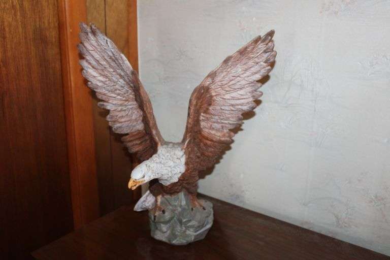 Eagle Figure - Auction Ohio