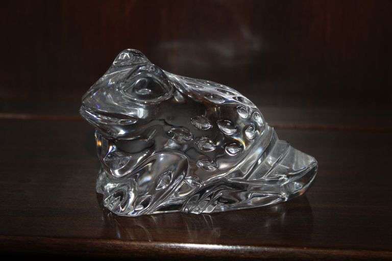 Waterford Crystal Toad - Auction Ohio