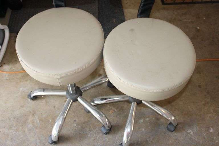 Office Stools - Auction Ohio