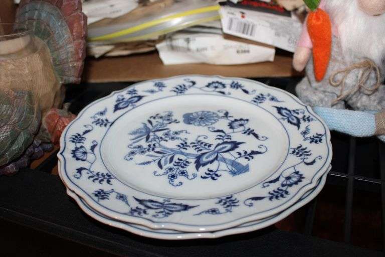 Shelf Contents - Auction Ohio