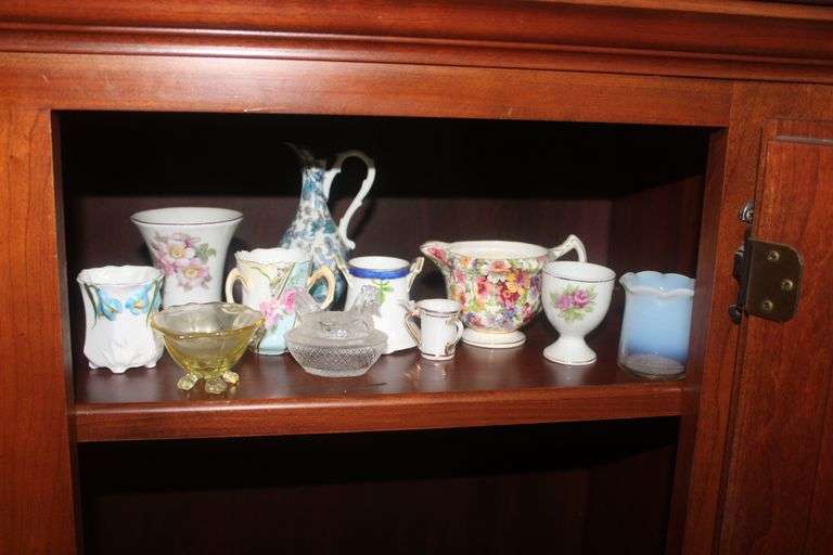 Miniature Vase Assortment - Auction Ohio