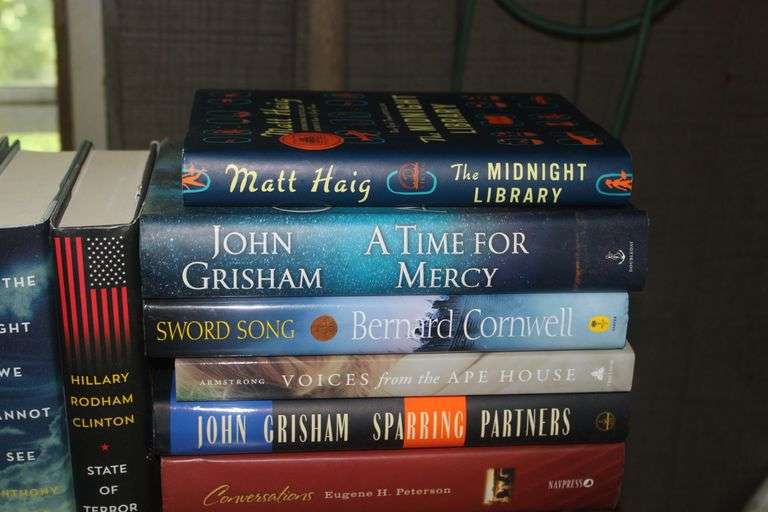 Hardcover Book Collection - Auction Ohio