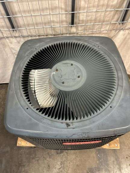 Goodman HVAC Unit Model GSZ130421AD with Visible Wear - Auction Ohio