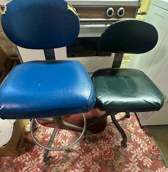 Stools - Auction Ohio