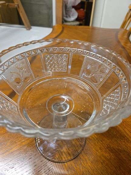 Bryce brothers regal pattern compotte - Auction Ohio